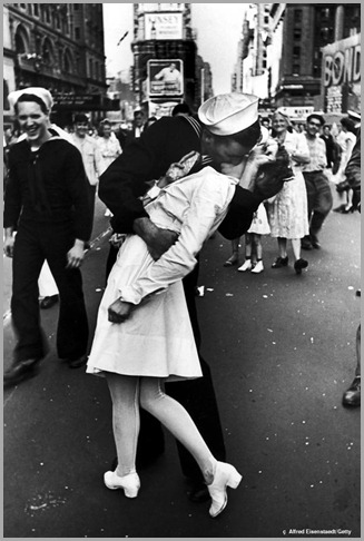 Outfits Anonymous: 2011-04-03